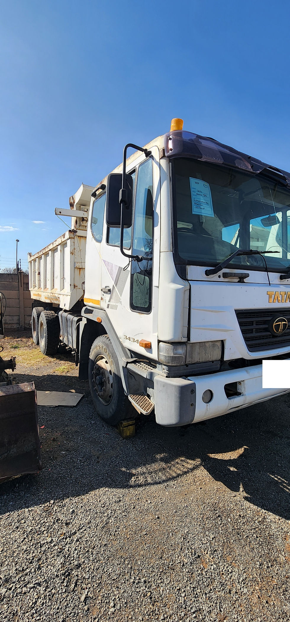 TATA NOVUS 3434 TIPPER | Truck and Argi