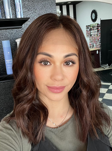 Lia Size Medium (21.5-22.5” circumference) | Skye Wigs