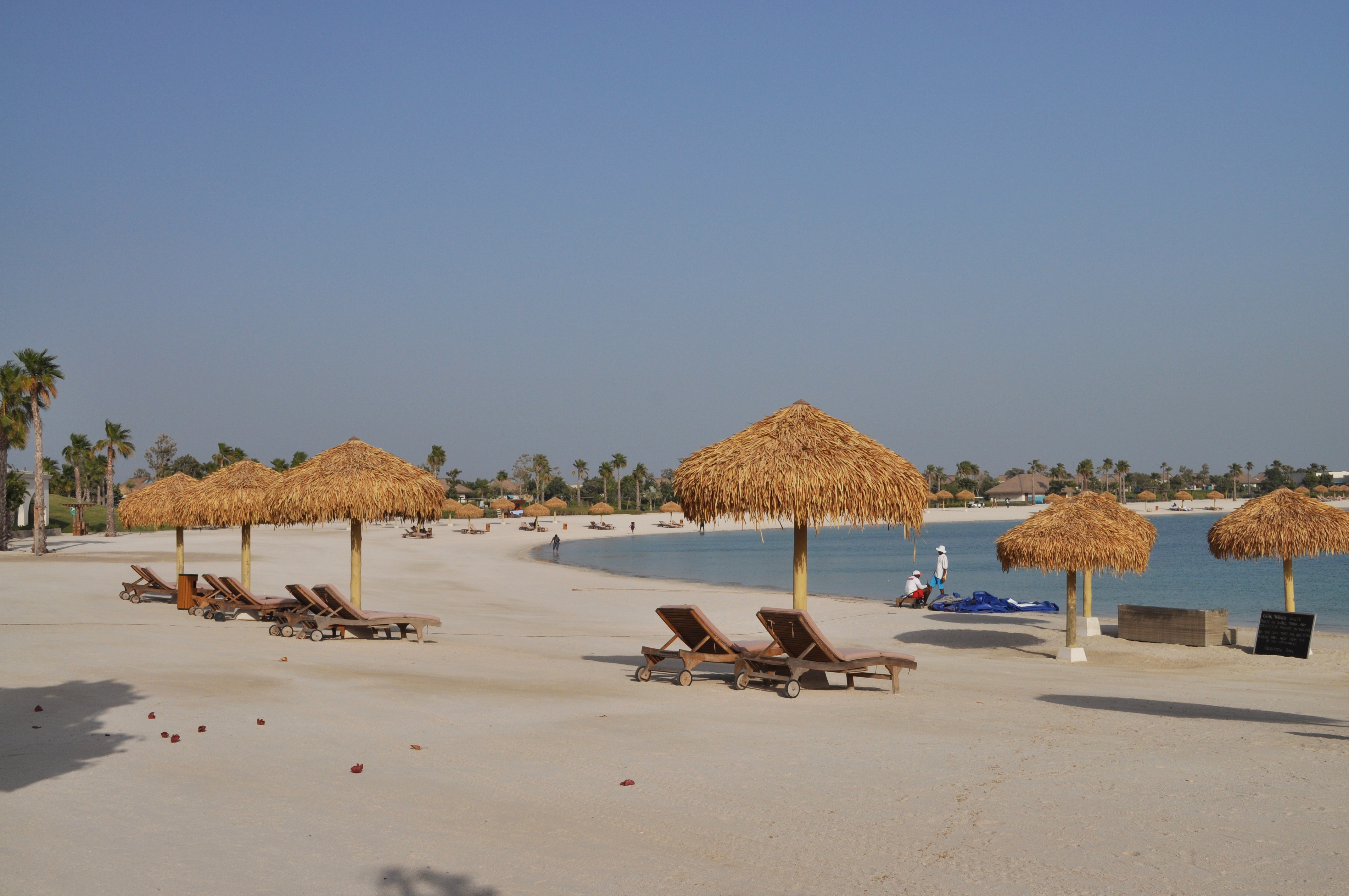 BANANA ISLAND: LUSSO, MARE E RELAX DAVANTI A DUE PASSI DA DOHA