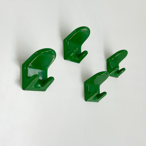 Set of 4 Green Hooks Model 2627 by Makio Hasuike for Gedy, 1970s - SOLD ...