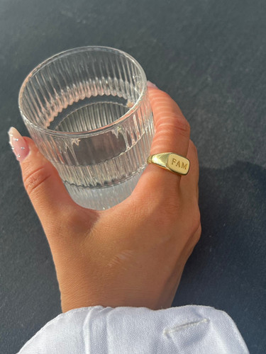FAM RING | Engraved signet ring