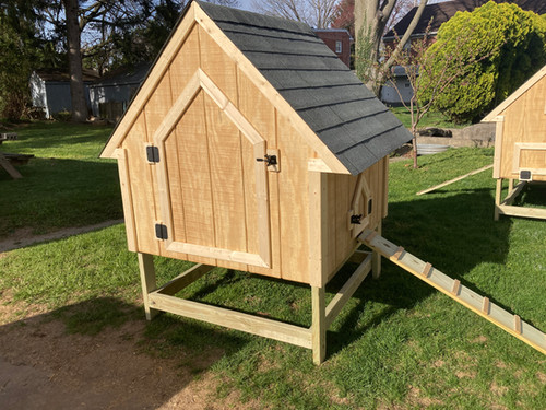 4x4 Chicken Coop Lancaster County Pa with Nest Boxes and Perches