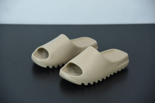 YZY Slides Pure | highstreetporter