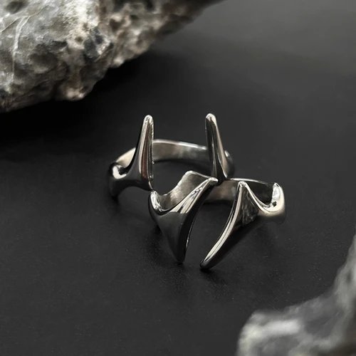 Linear Blade Ring in 2 Styles | highstreetporter