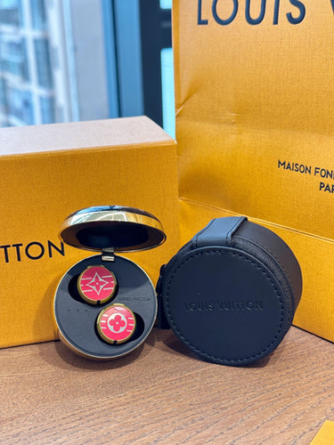 Horizon Light Up Earbuds Red | highstreetporter