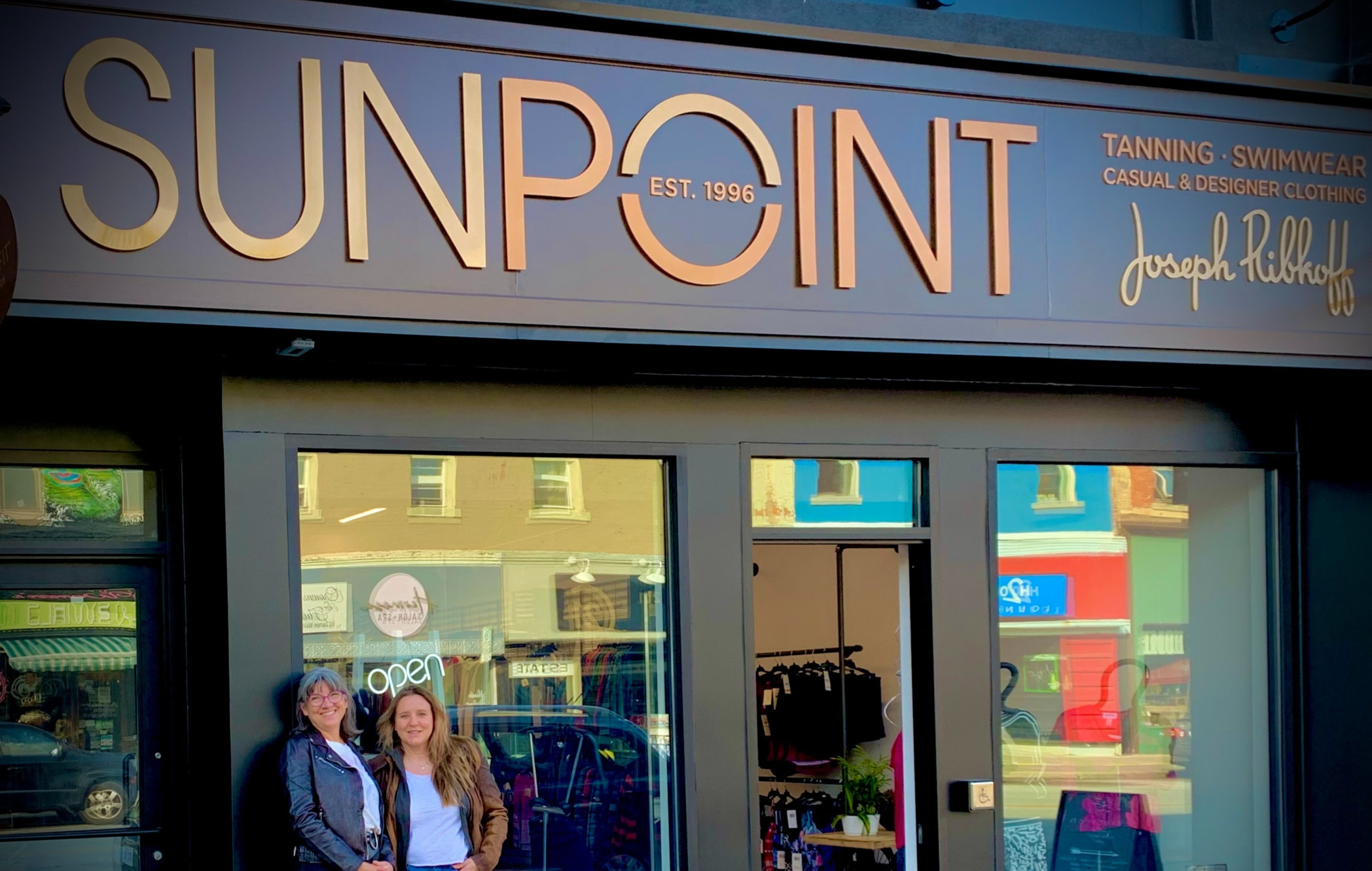 Home | SunpointOS in Owen Sound Women's Apparel, Swimwear & Tanning Salon