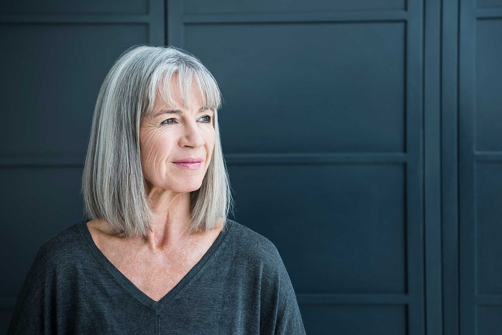 CABELO NA MENOPAUSA PODE FICAR MAIS SECO, FINO, RALO E SEM BRILHO, MAS ...