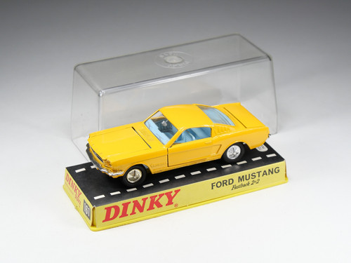 DINKY TOYS ENGLAND - 161 - Ford Mustang Fastback 2+2 - En boite | BRICABOCK