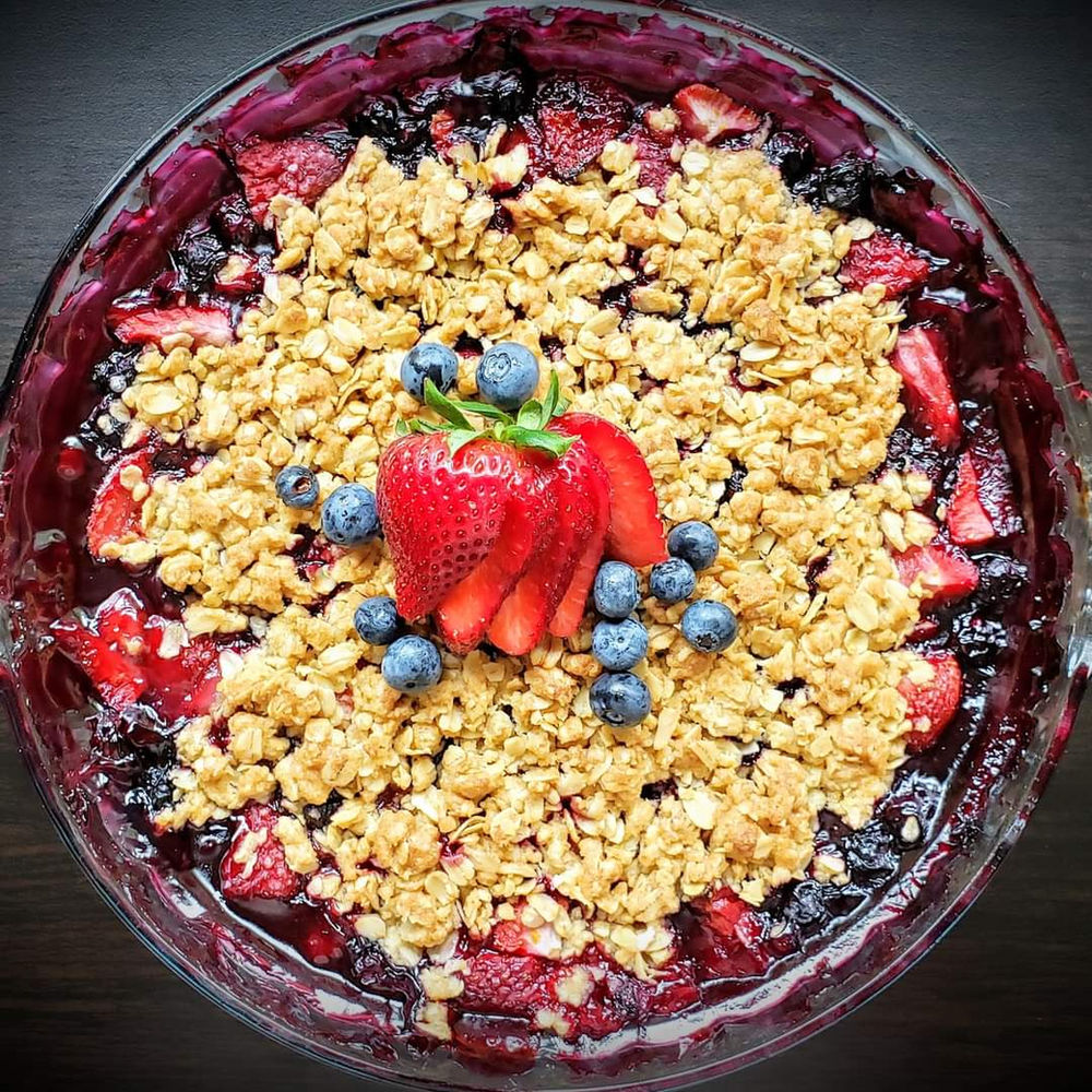 SIMPLE STRAWBERRY-BLUEBERRY CRISP