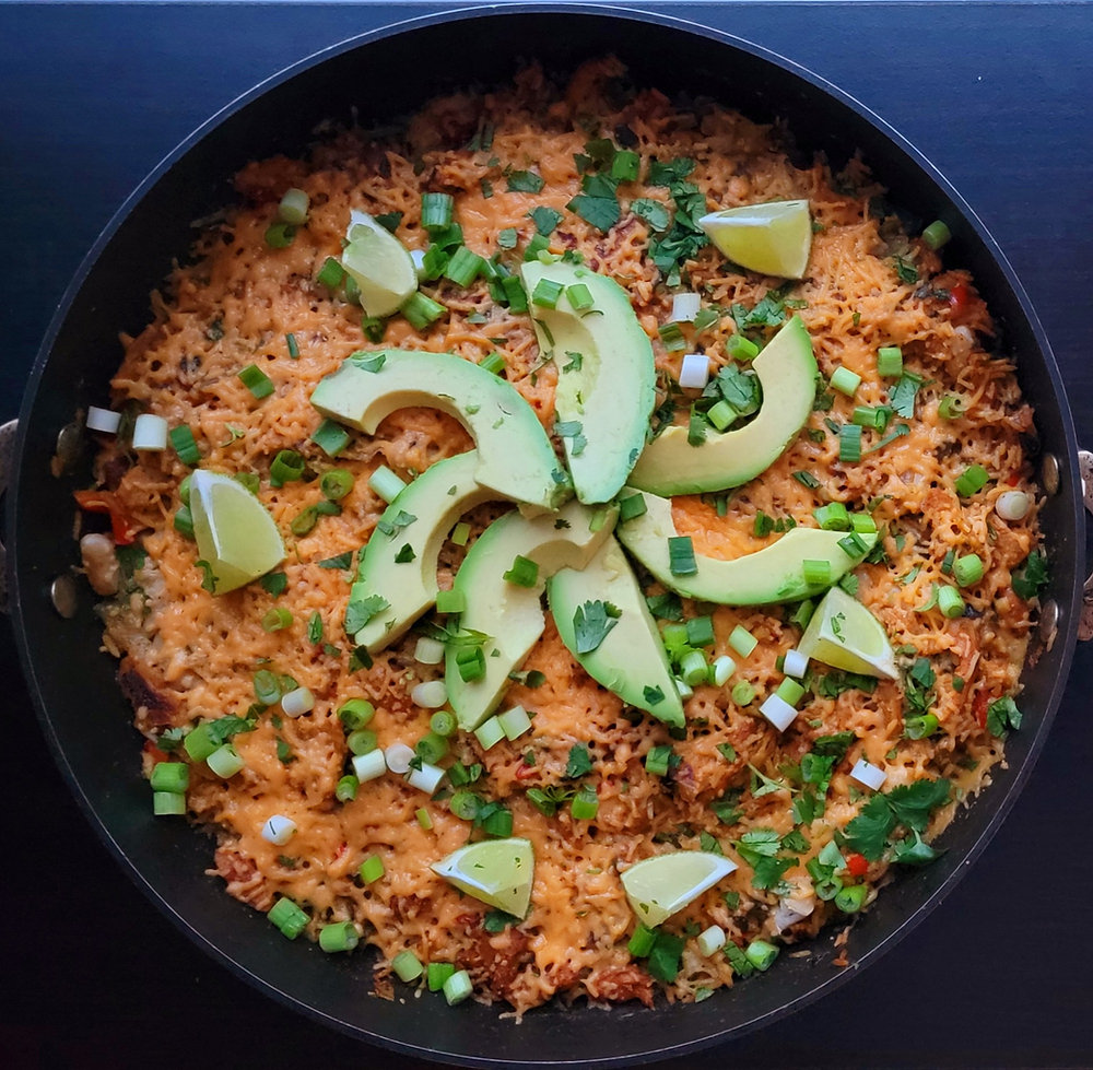 WHITE CHICK'N CHILI & RICE SKILLET
