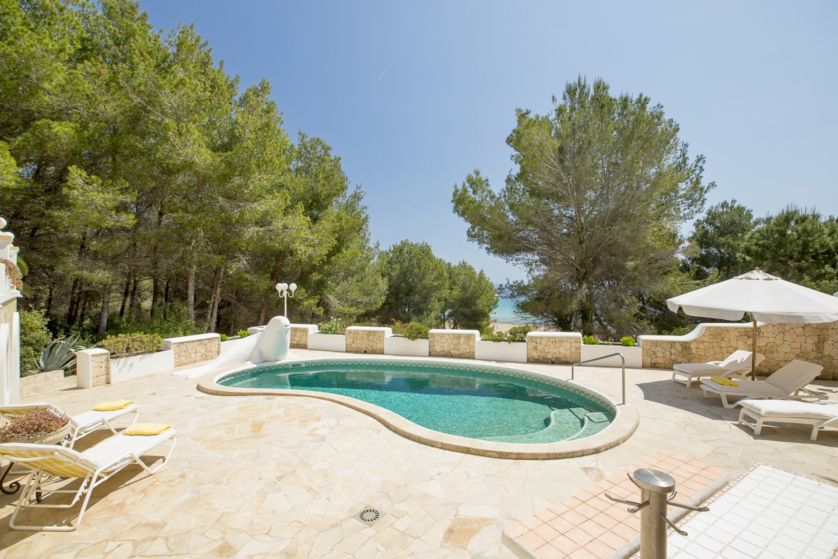 Beachfront Villa - Casa Playa - Cala Llenya / Ibiza