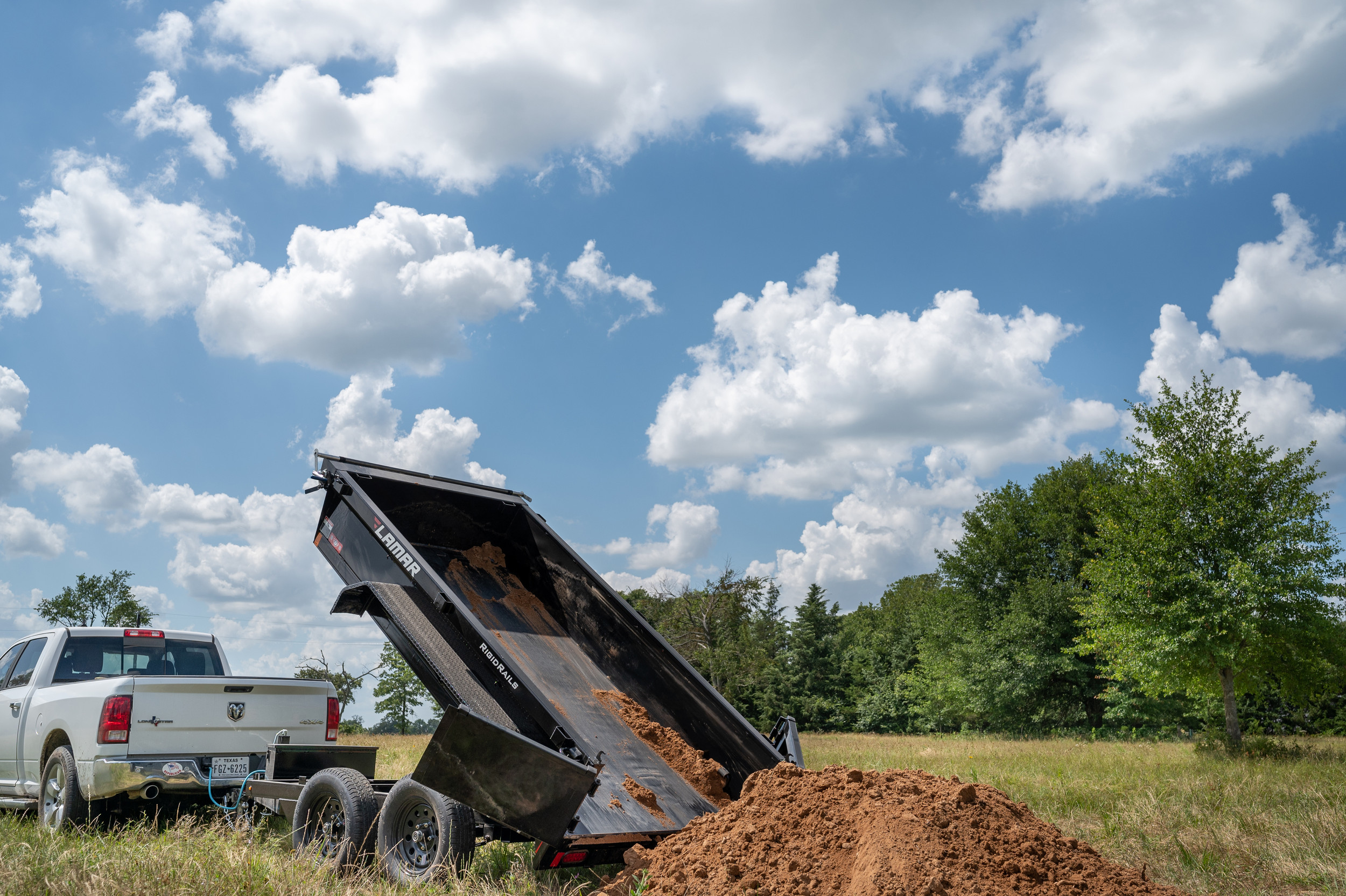 Mini Dump Trailer | Lamar Trailers