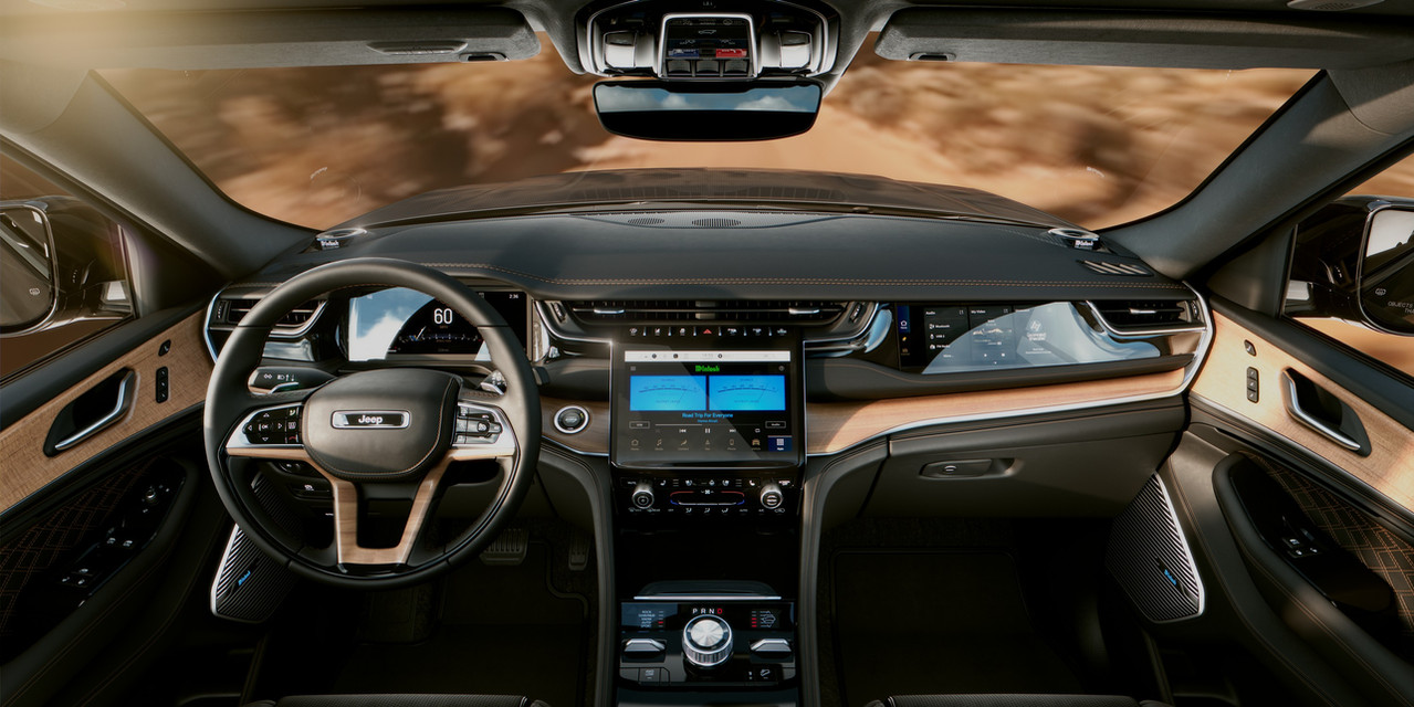 MCINTOSH MX950 ENTERTAINMENT SYSTEM JEEP GRAND CHEROKEE | TRANSPARENT HOUSE