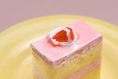 RASPBERRY/MANGO MOUSSE CAKE | Golden Delight