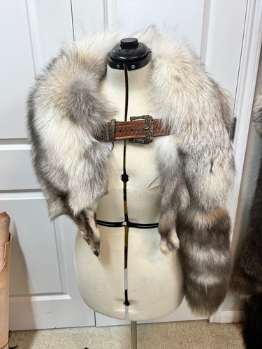 Pale Smokey Fox Mantle | Bell's Leatherworks