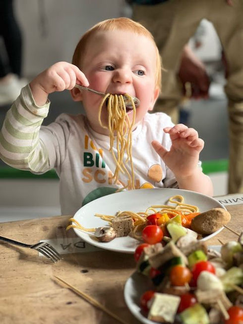 Essen im KinderGarten | Blütezeit Berlin