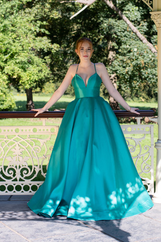 Evelyn Jade | rubyprom