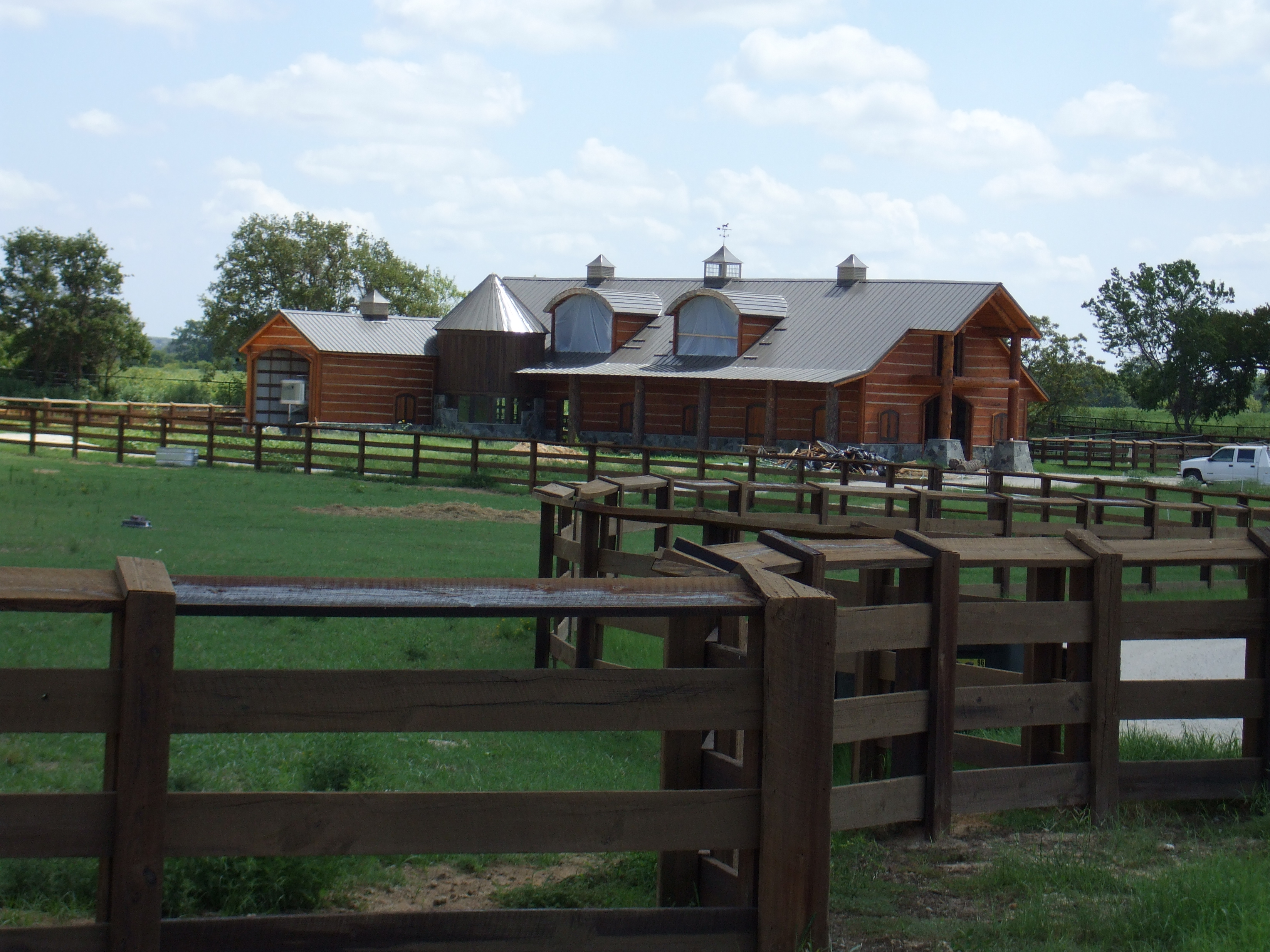 GABLE BARNS | WEATHERFORD TX | AMERICAN BARNS