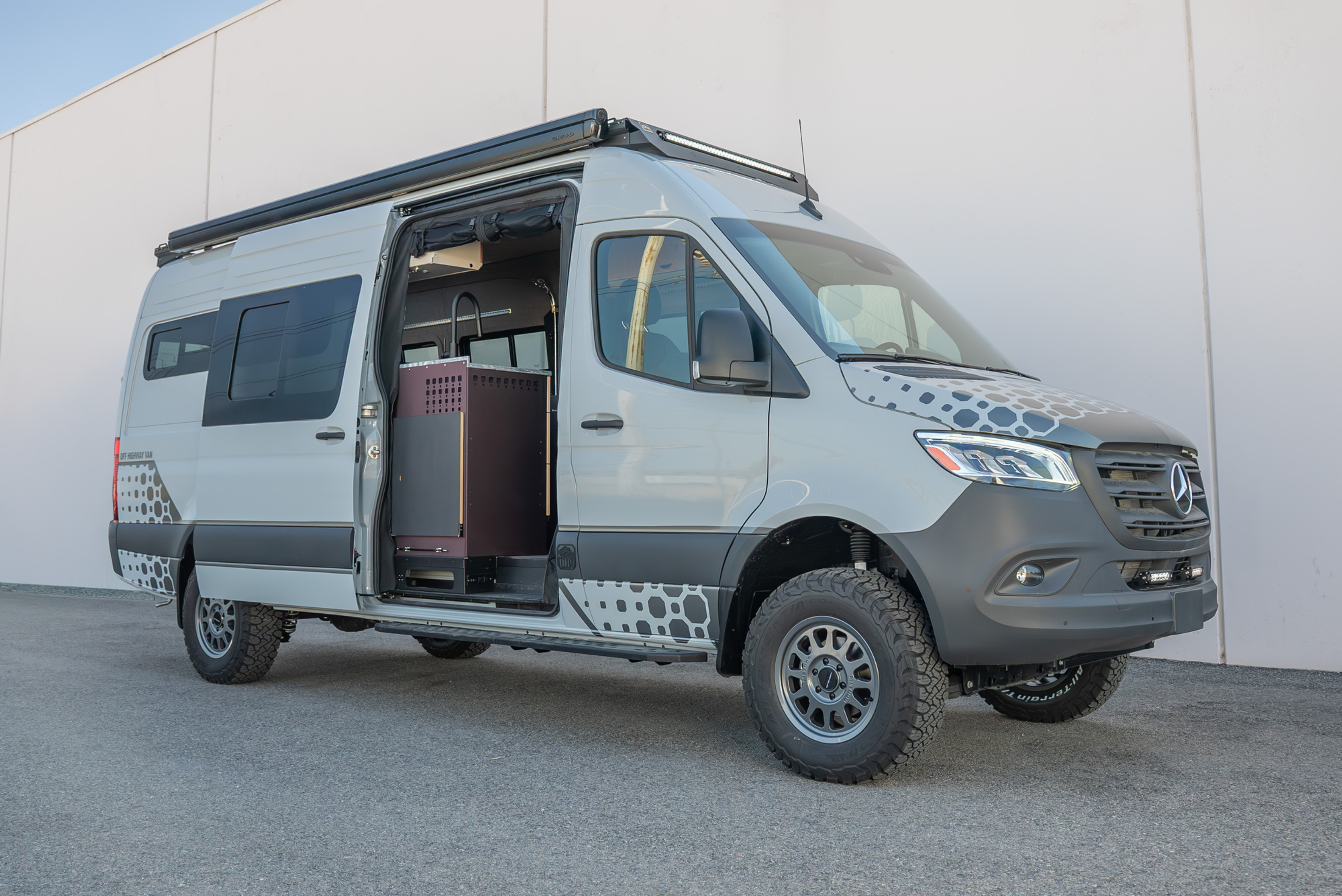 2025 DAVEY JACKSON 170 PRO | Offroad Camper Van Build Gallery