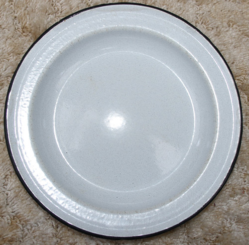 Preloved Enamelware Dish, Enamelware Plate | Tasmanian Beauties