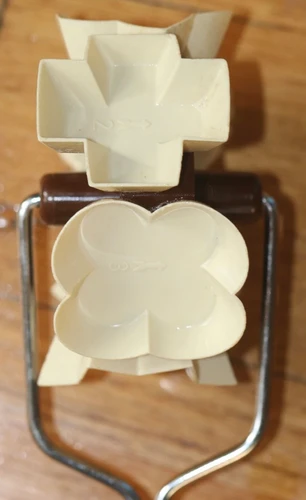 Preloved Candy Mold Roller, Candy Cutter, Shapes for your candy ...