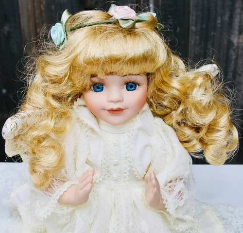 Preloved God,Kneeling in Prayer Angel doll, Religious Doll ...