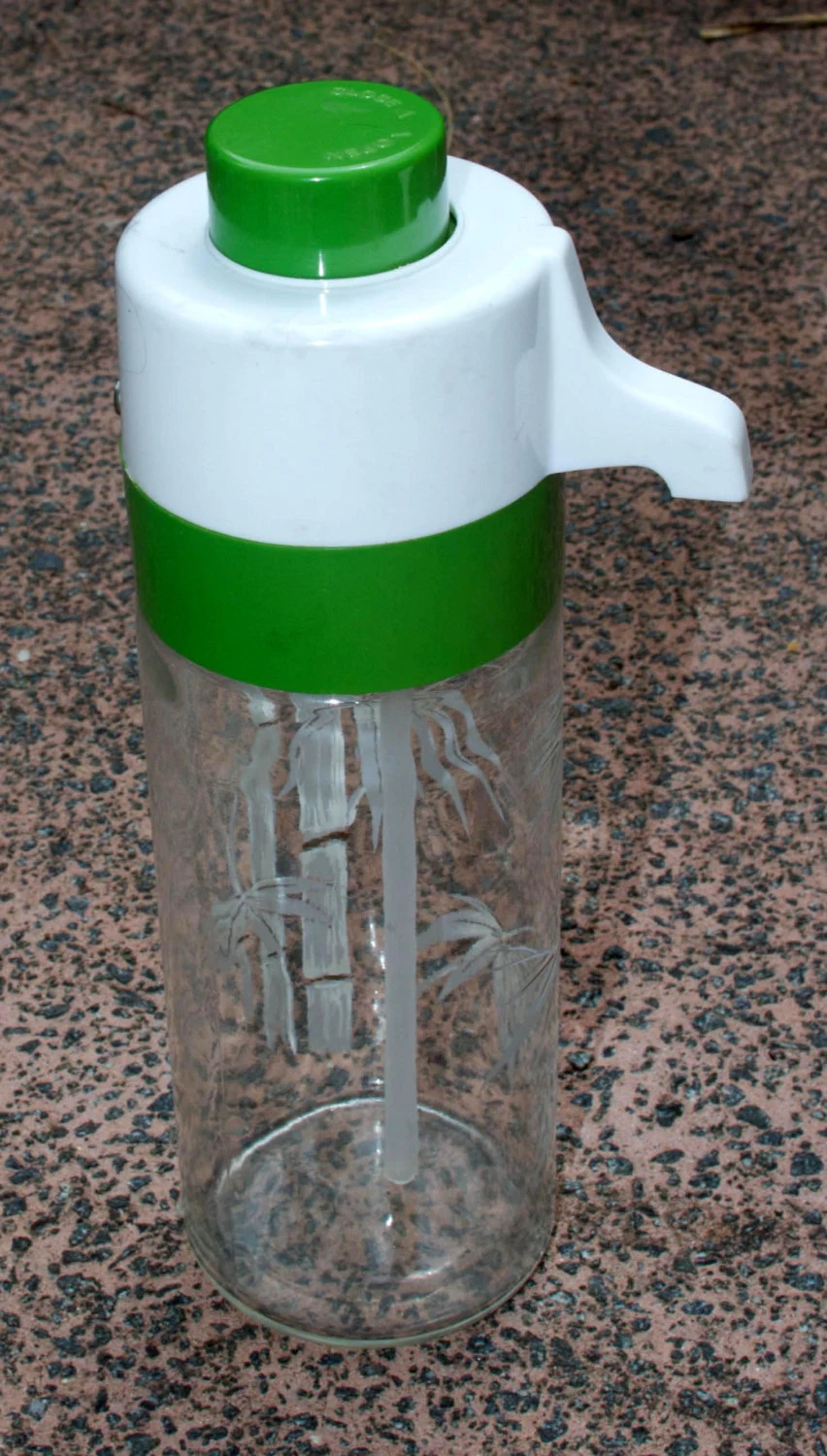 Preloved Vintage Push-button glass jug/glass pitcher | Tasmanian Beauties