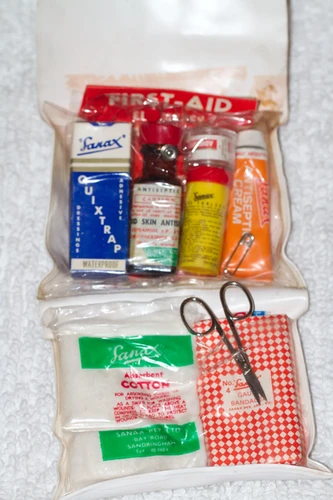 Preloved Vintage Sanax First Aid Kit No. 33. | Tasmanian Beauties