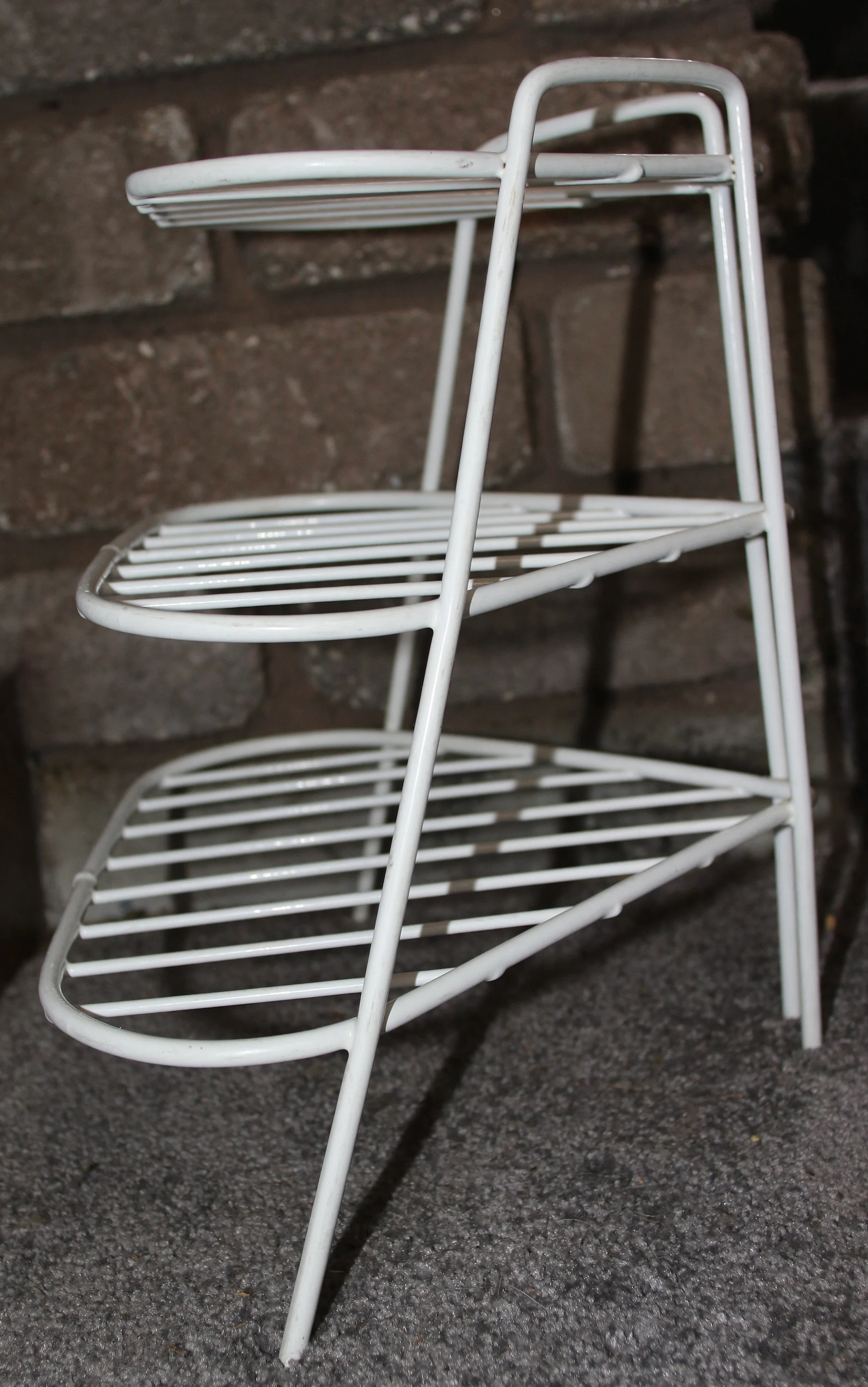 Preloved Retro Plate Rack, Plate Stand, Plate Display | Tasmanian Beauties