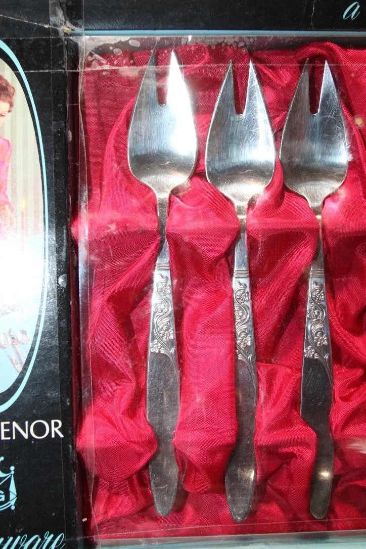 Preloved Grosvenor Silverware Splades - set of 6 in original box ...