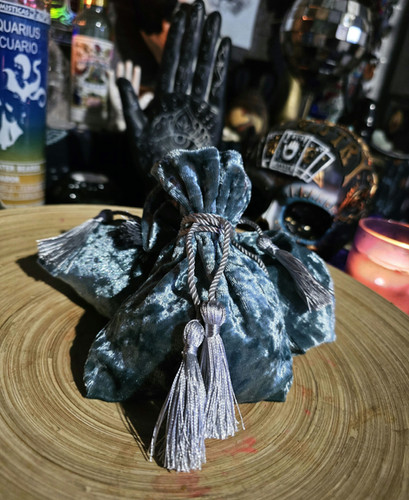 Putsi Charm Bag - Protection & Guarding | The Magpie & The Moon