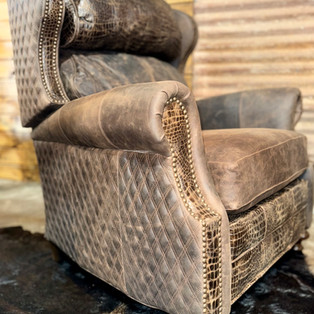 Custom Western Rustic Leather Recliners | Bison Creek