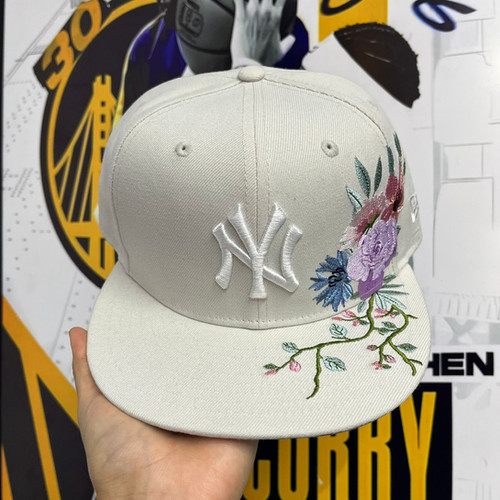 59FIFTY NEW YORK YANKEES FLORAL BEIGE | Gorraland Oficial