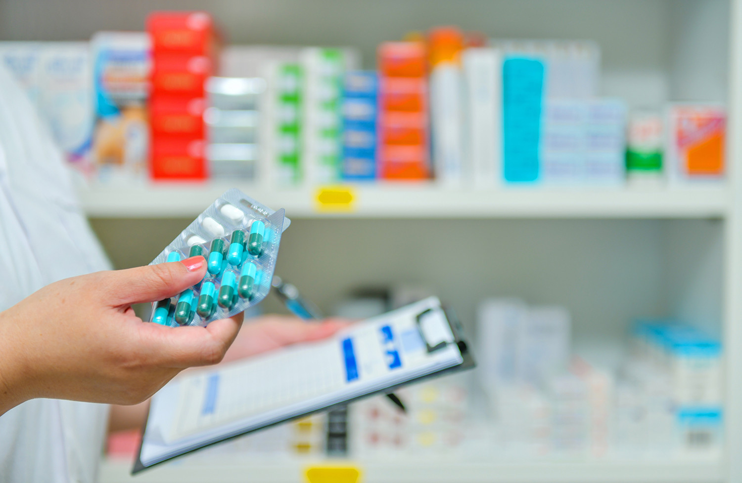 Steinbeck Peninsula Equine Clinics | Horse Veterinarians | Pharmacy