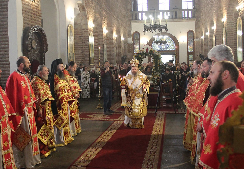 Архиерейска света литургия в столичния храм Св София