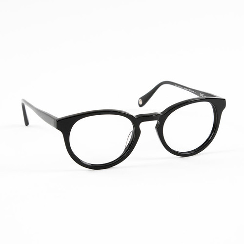 James | Studio Optix