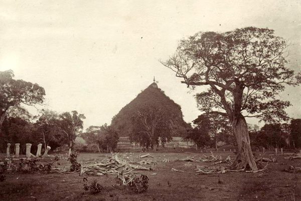 Ruwanweliseya Temple