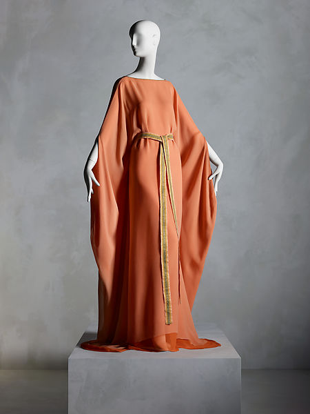 About Tea Gowns