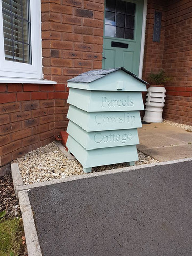 Beehive Parcels Box With Slate Roof | bespokegarden