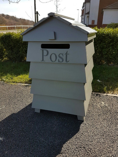 Beehive Post box | bespokegarden