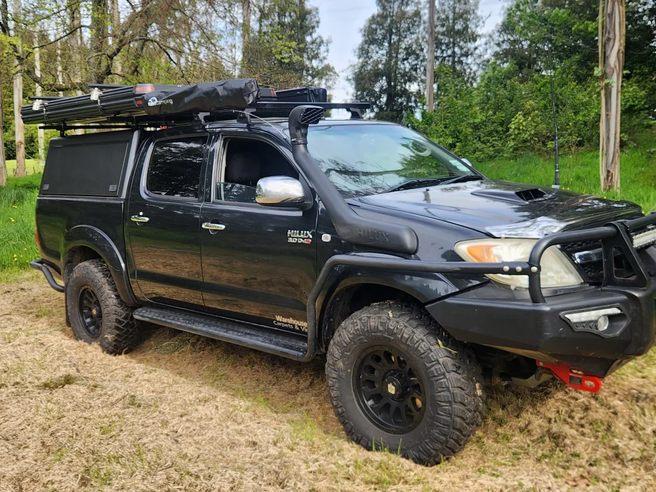 Bushtech Aluminium Canopy for Toyota Hilux SR5, Black - 2004 to 2015 ...