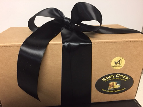 gift box 1-8oz and 1-12oz cheese balls | Simply Cheddar