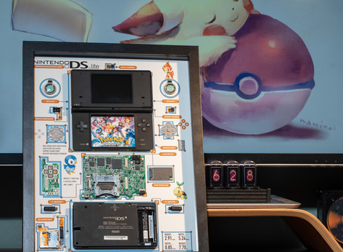 Disassembled Nintendo DS Lite Wall Art Frame | FunBoxDesign