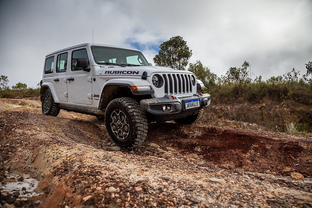 Renegade, Compass, Commander, Wrangler ou Gladiator: o significado dos ...