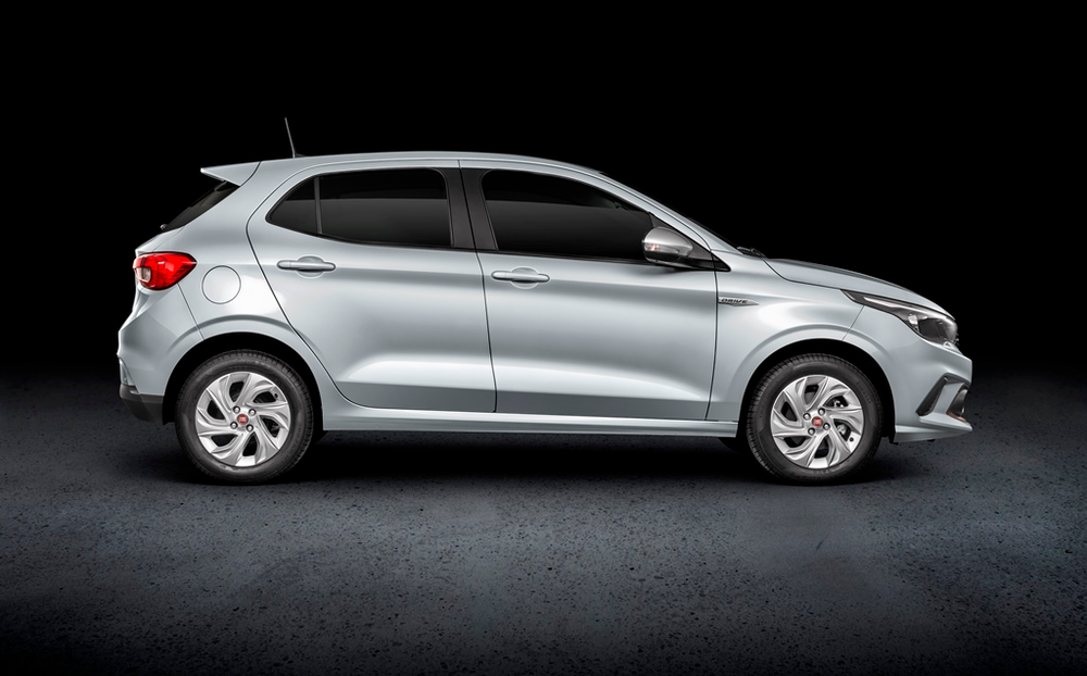 Linha 2020 do Fiat Argo chega com nova versão, novas cores e redução de ...