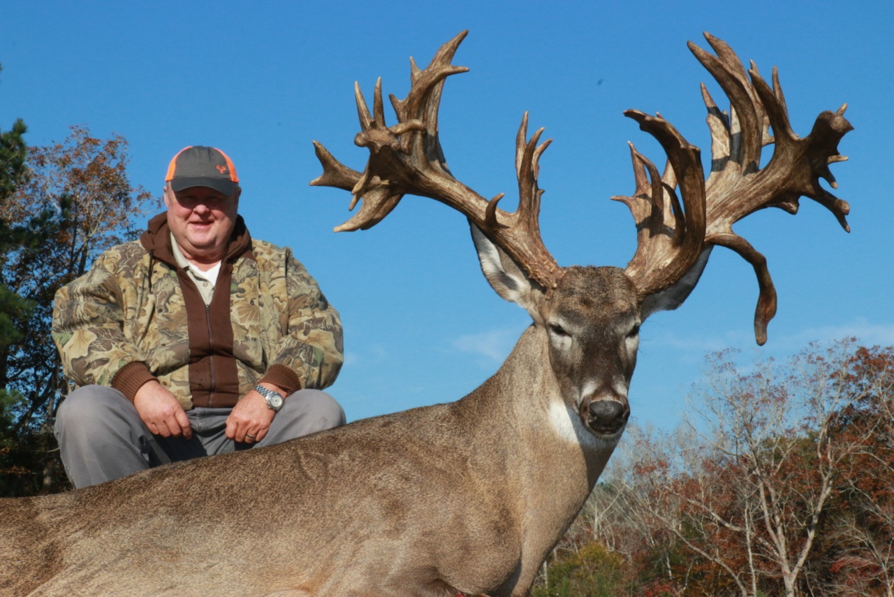 Texas Trophy Whitetail Hunting