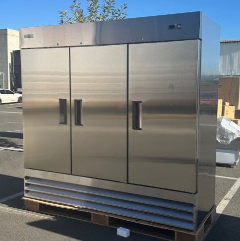 171-0363 81" 3 Door Stainless Steel Self Contained Freezer | mainsite