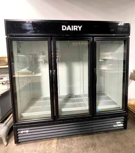 72-0432 True GDM-72-HC-TSL01 3-Door Self Contained Cooler | GES