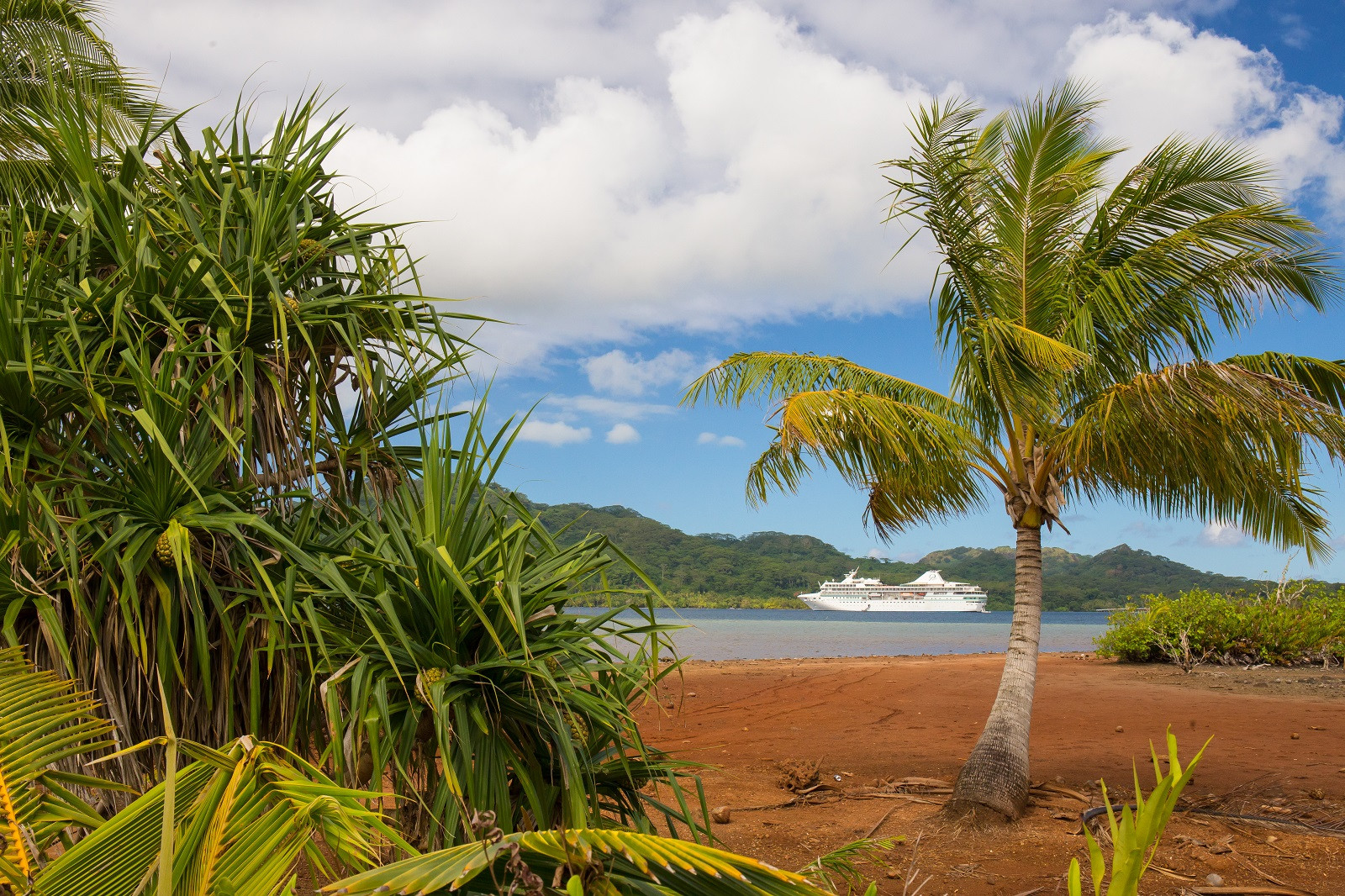 Taking on the island of Huahine as I was driving around the | French ...