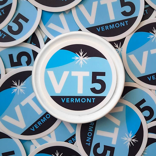 VT5 Winter Sticker | Vermont 5 Challenge